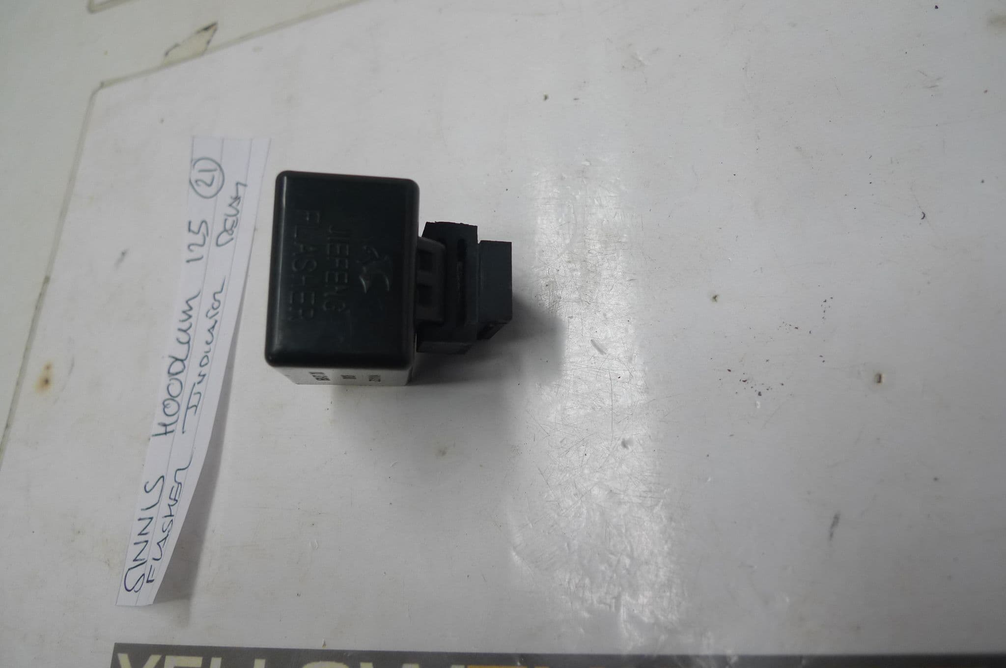 SINNIS HOODLUM 125 BREAKING FLASHER INDICATOR RELAY LOC-C